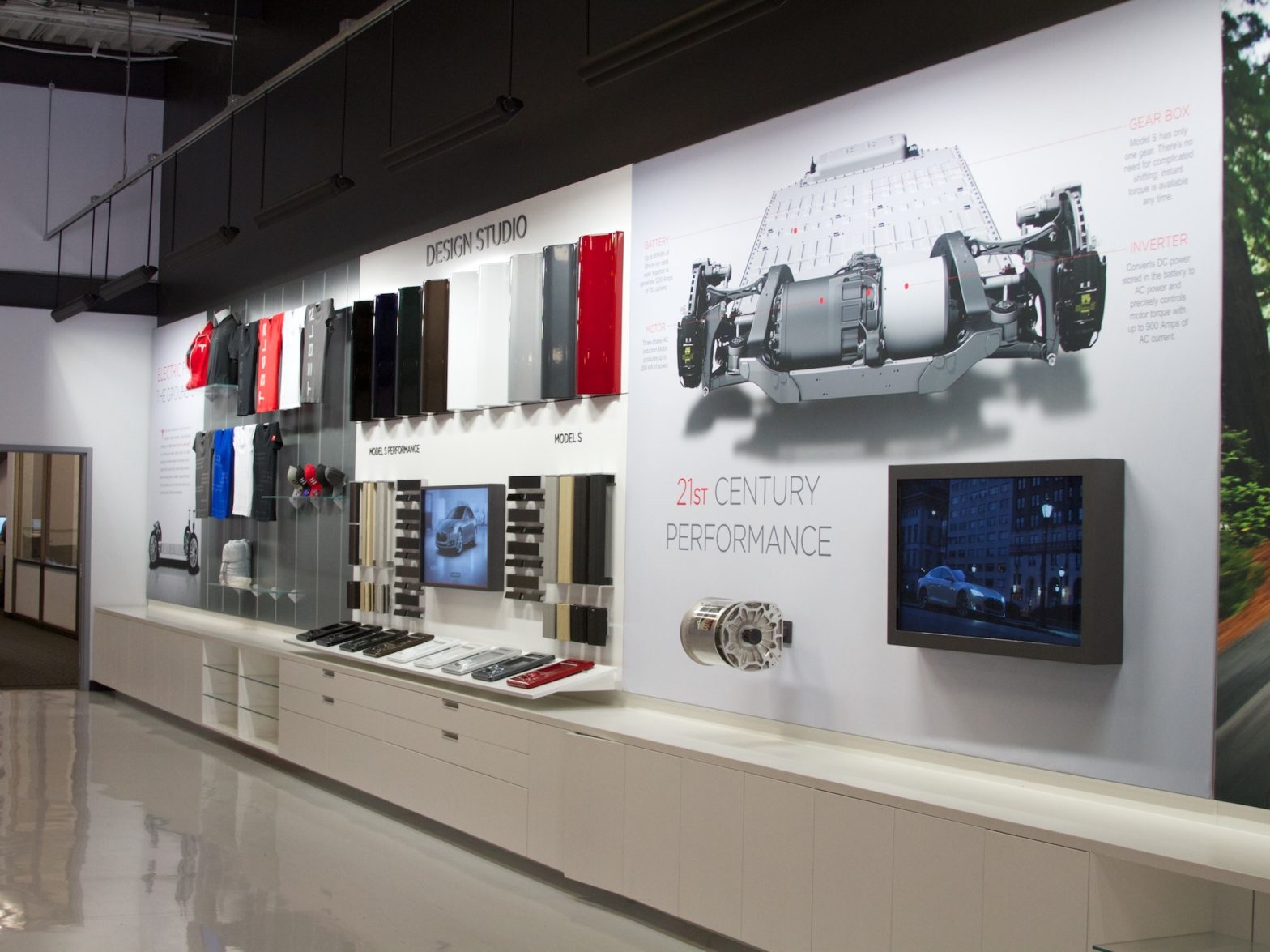 How Tesla’s short-lived car dealerships revolutionized the car buying ...