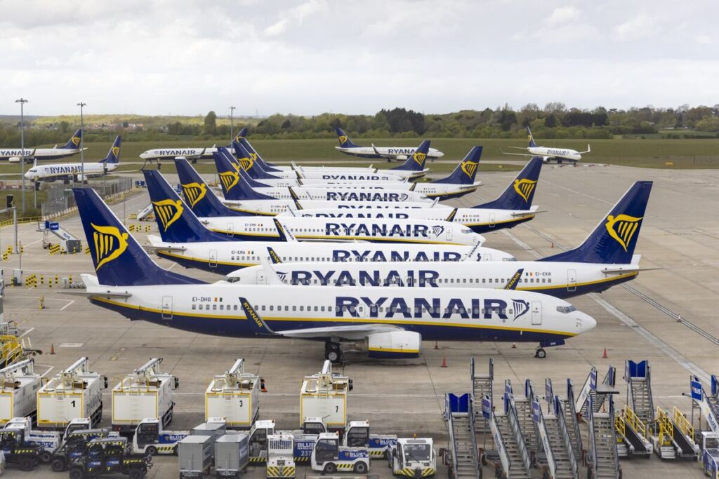 Ryanair and Boeing Bring Agree on a New Deal - Global Marketing Professor